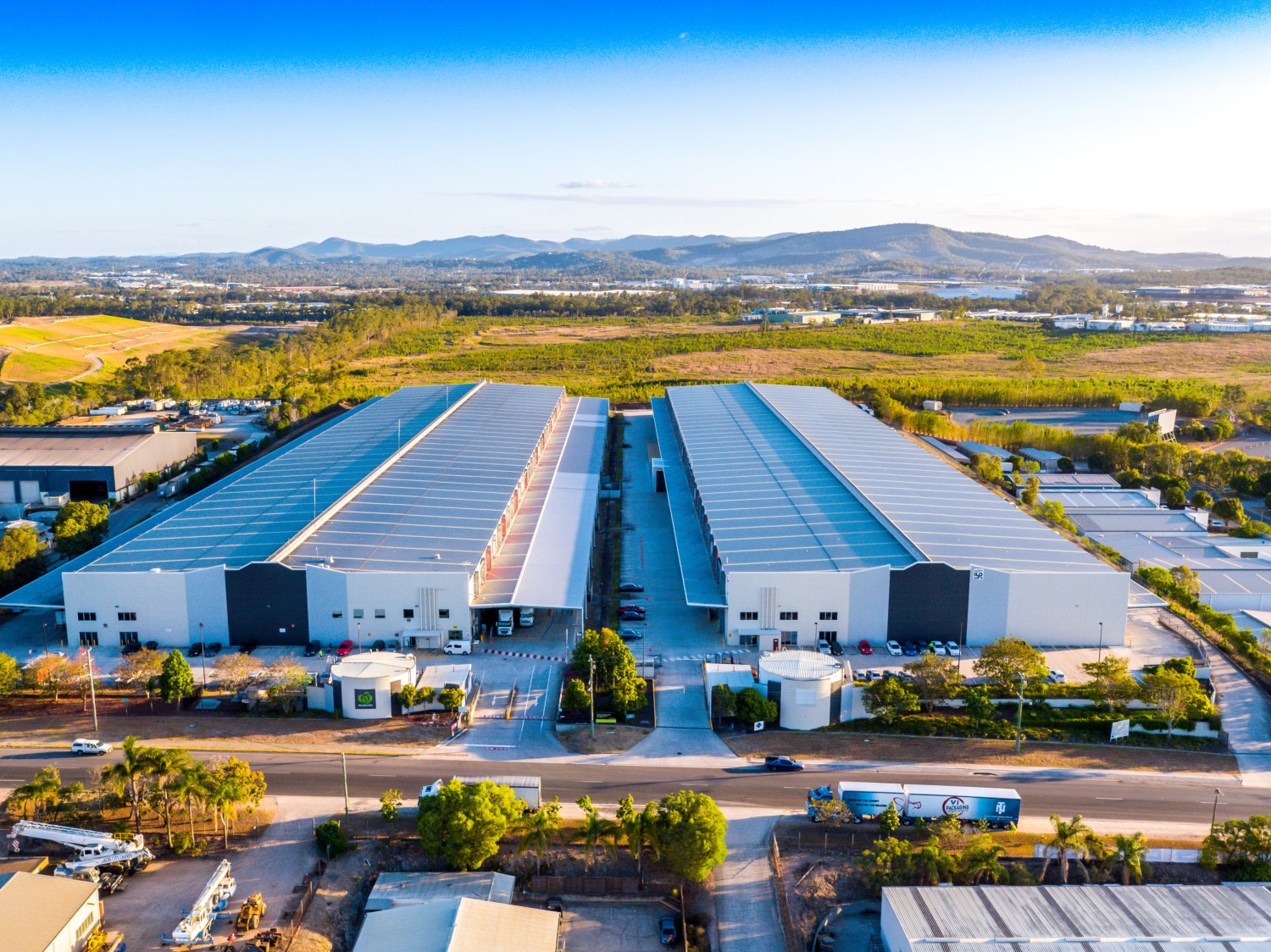 Hines acquires logistics warehouse from Dexus Industria REIT ...
